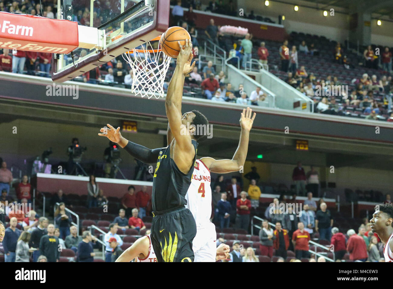 February 15, 2018: Oregon Ducks forward MiKyle McIntosh (22) drives to ...