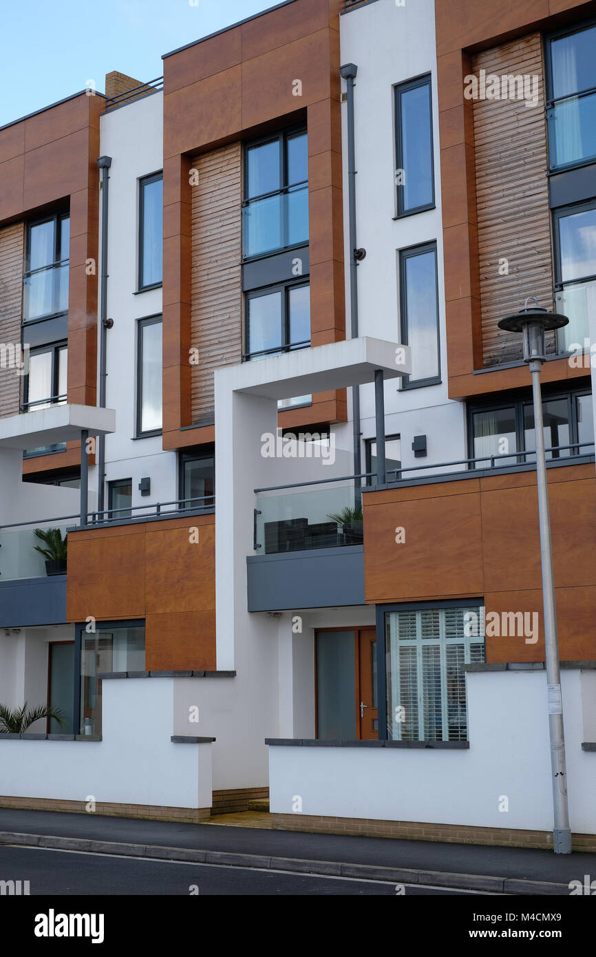 February 2018 - Modern architect design angular housing in the Marina ...