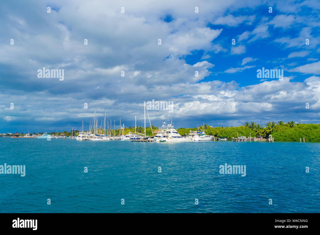 Coast in the south of the island isla mujeres hi-res stock photography ...