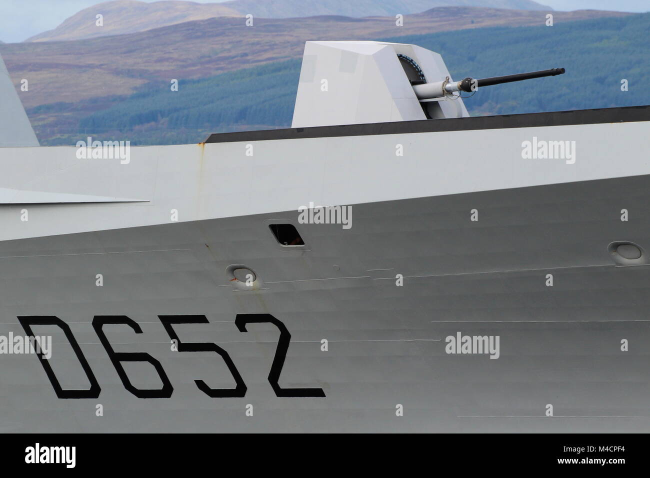 Oto melara 76mm hi-res stock photography and images - Alamy