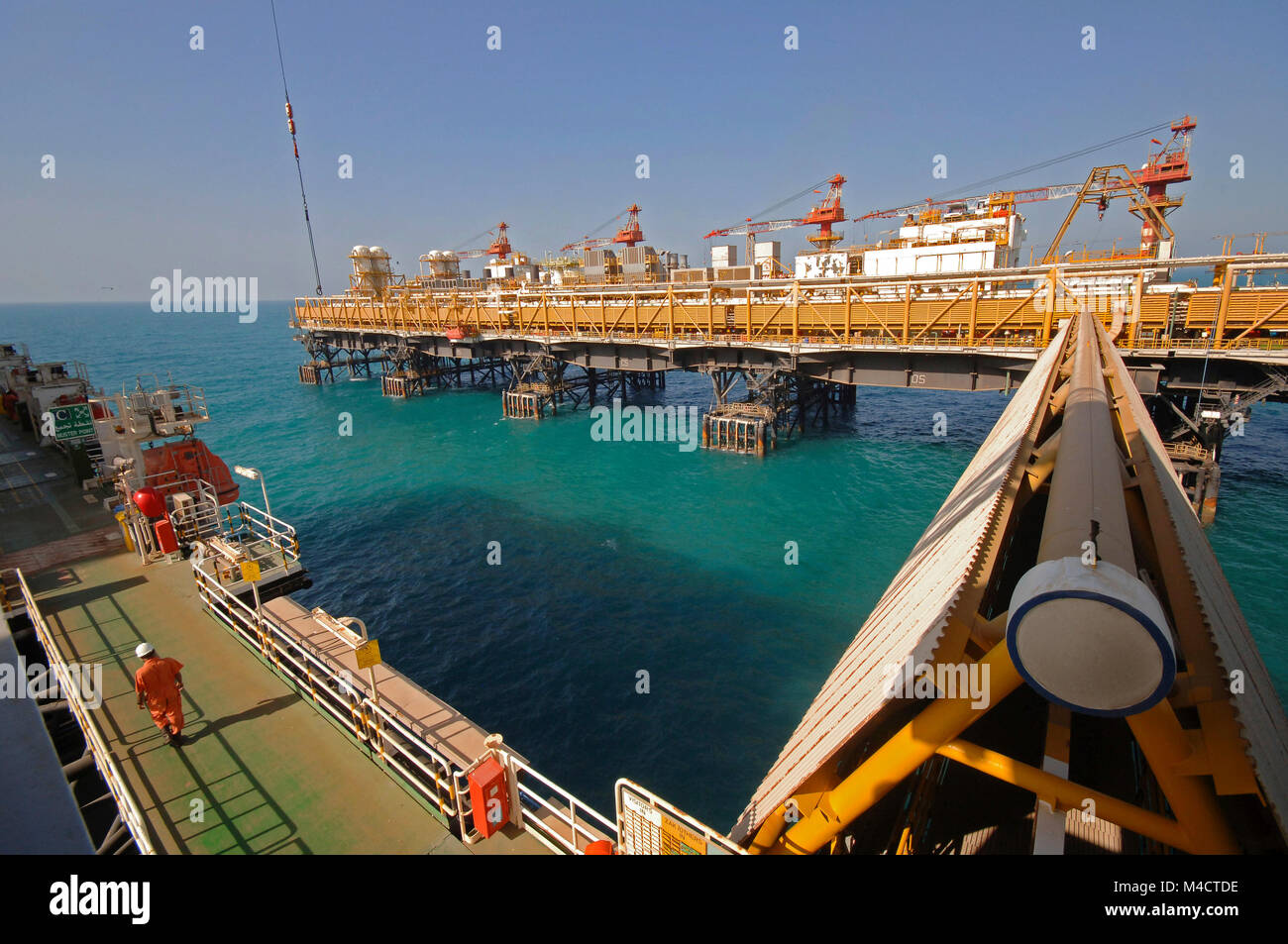 Oil and gas exploration and technology Stock Photo - Alamy