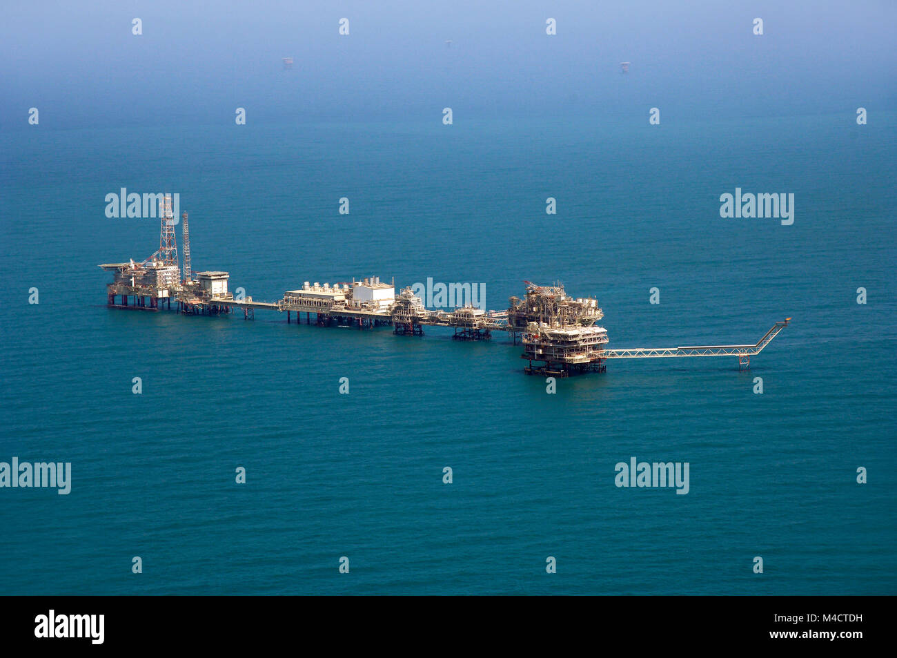 Oil and gas exploration and technology Stock Photo - Alamy