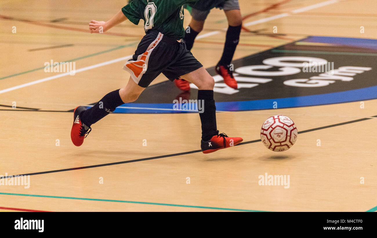 Kids football hi-res stock photography and images - Alamy