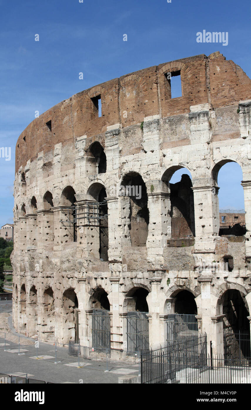 Side view of the coliseum hi-res stock photography and images - Alamy