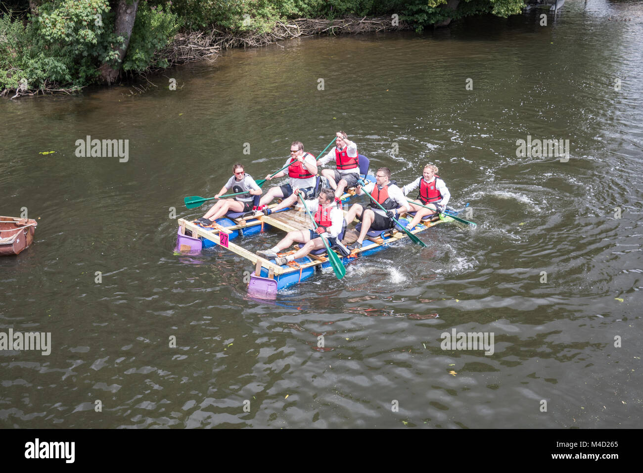 Competitors in the Stratford upon Avon raft race row perilously towards ...