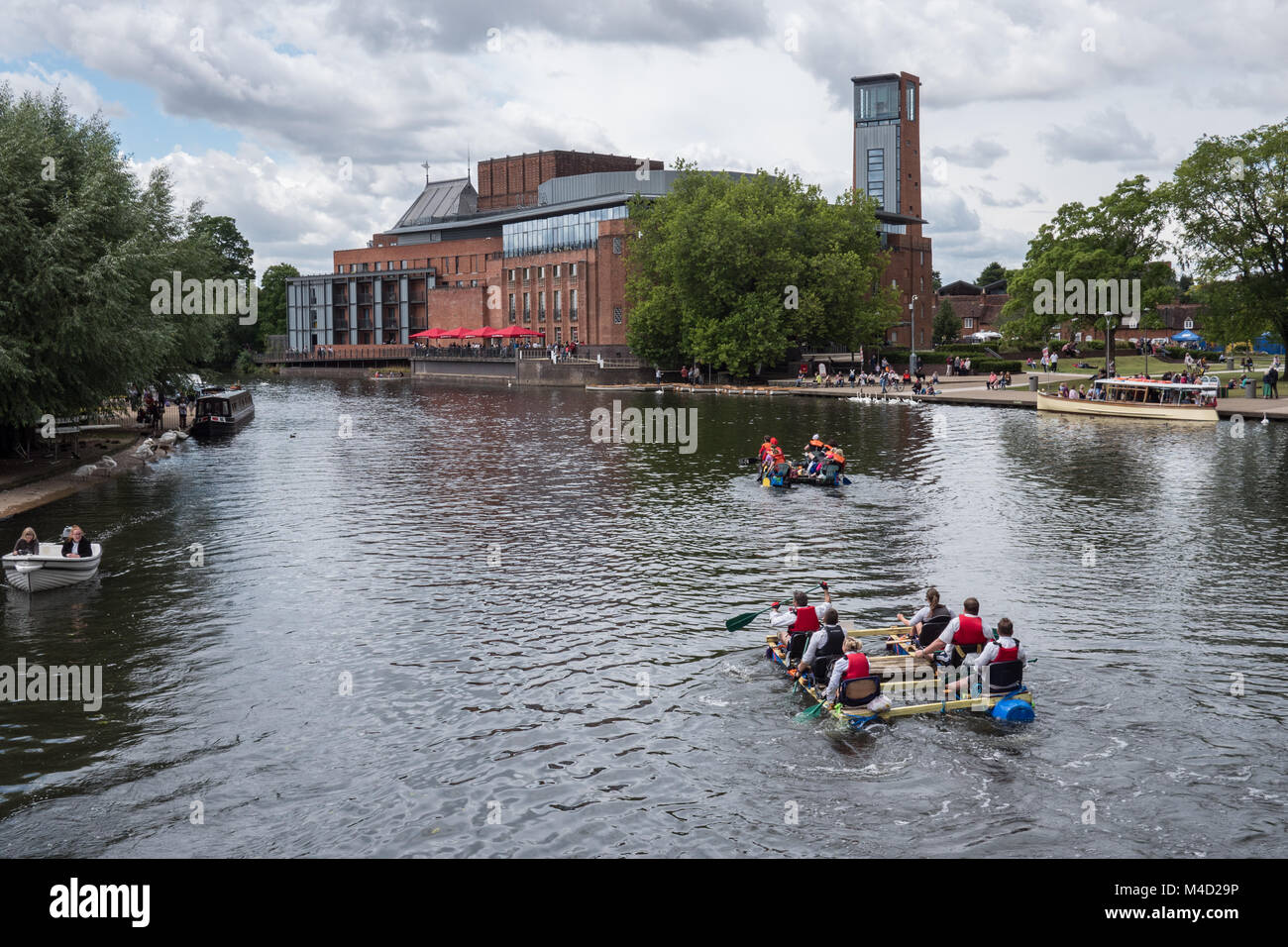 Competitors in the Stratford upon Avon raft race row perilously towards ...