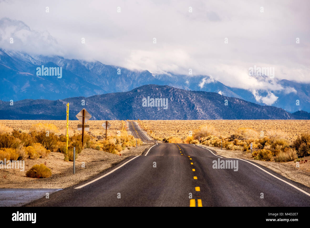 Open highway in California Stock Photo - Alamy