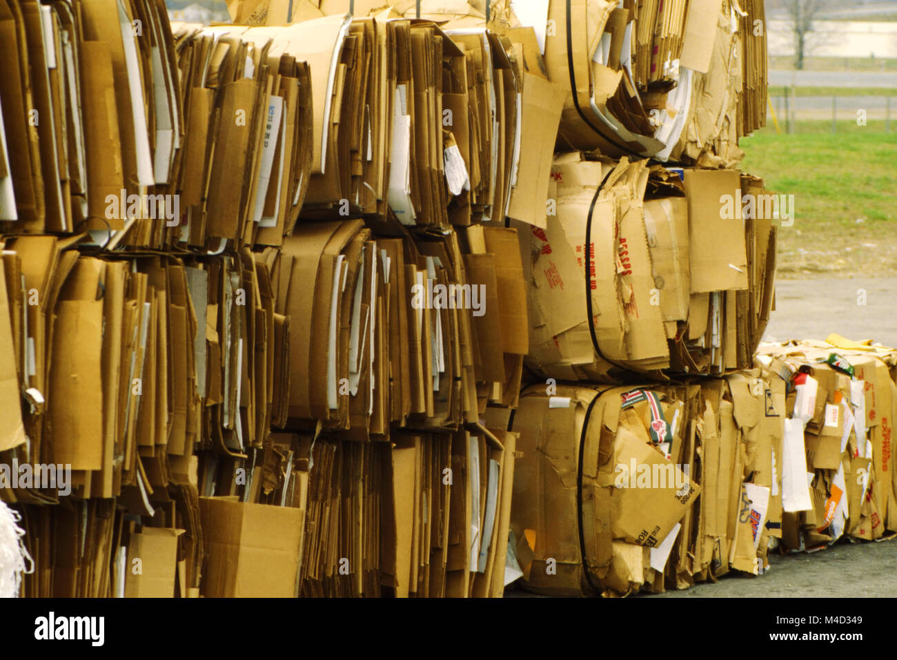 Bales waste paper waste recycling hi-res stock photography and images ...