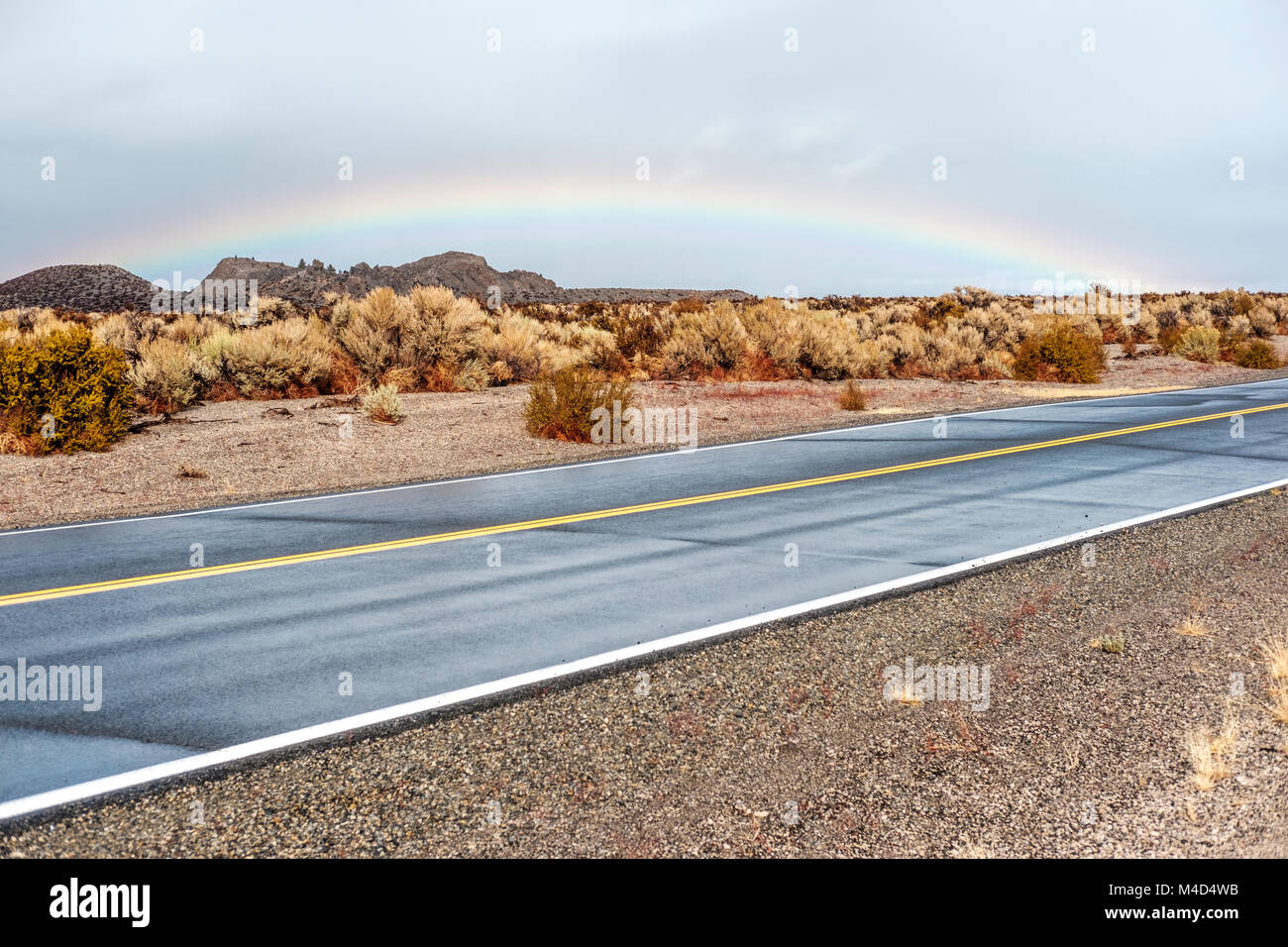 Open road rainbow hi-res stock photography and images - Alamy