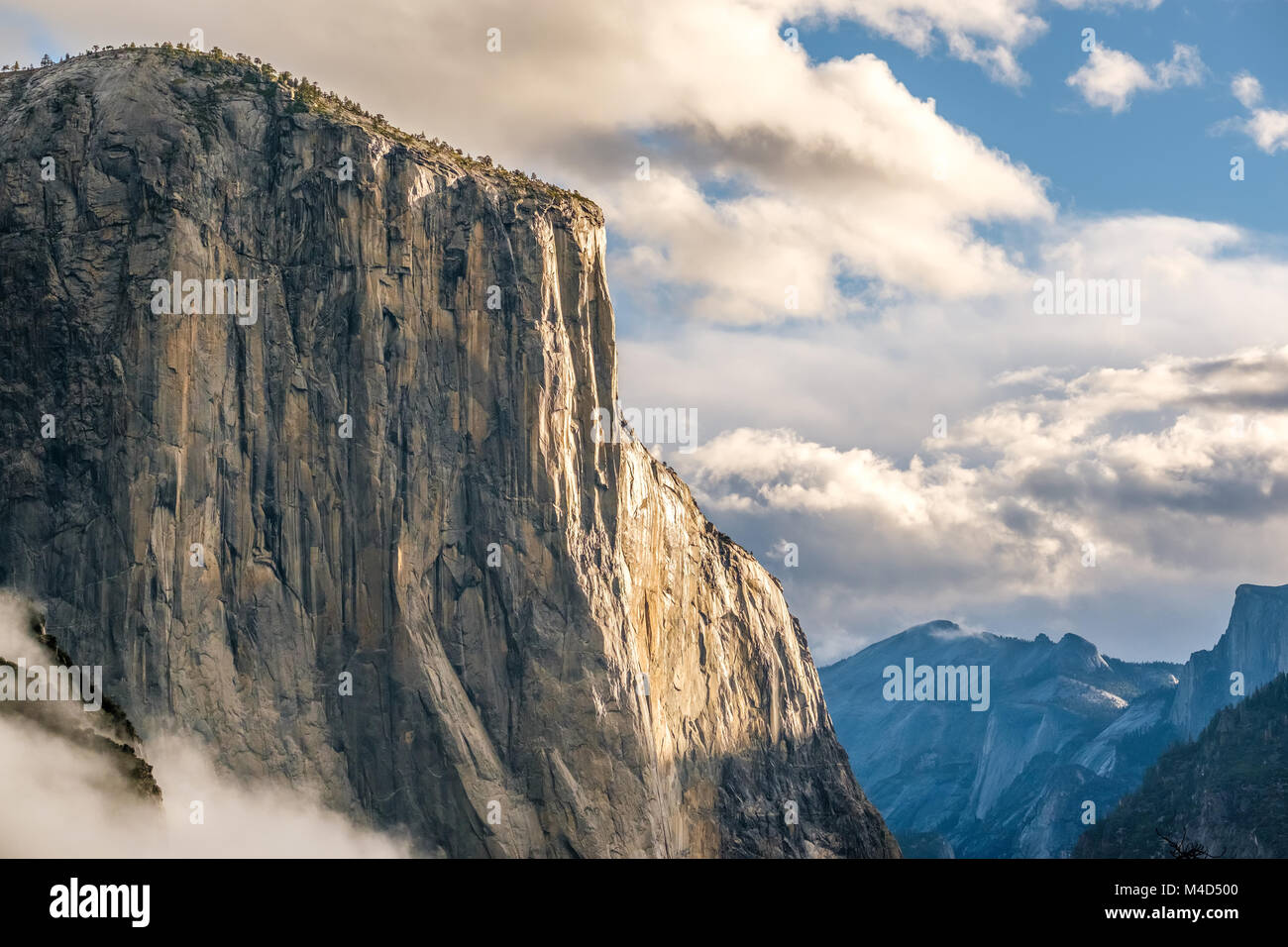 El Capitan rock in Yosemite National Park Stock Photo - Alamy