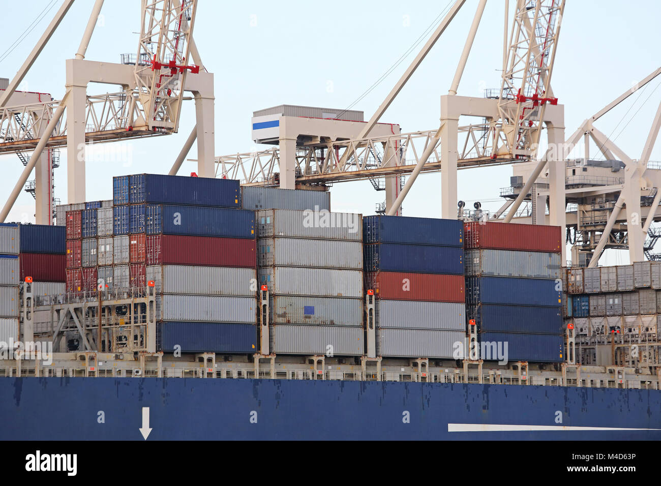 Iso container ship hi-res stock photography and images - Alamy