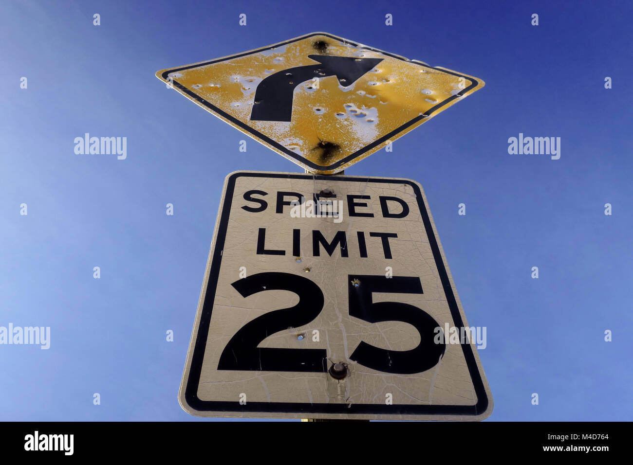 Bullet holes on traffic sign hi-res stock photography and images - Alamy