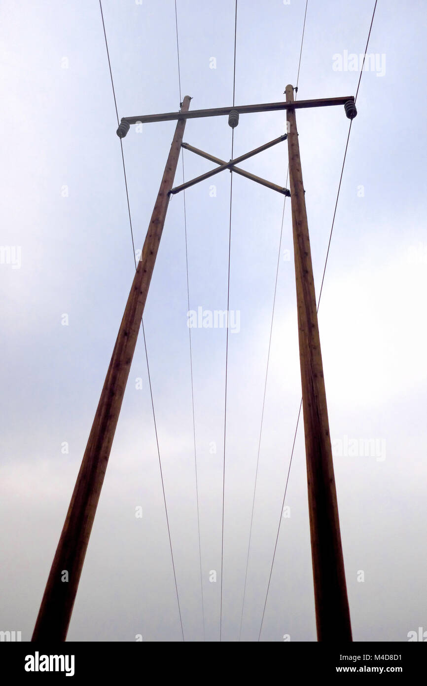 High voltage electricity line hi-res stock photography and images - Alamy