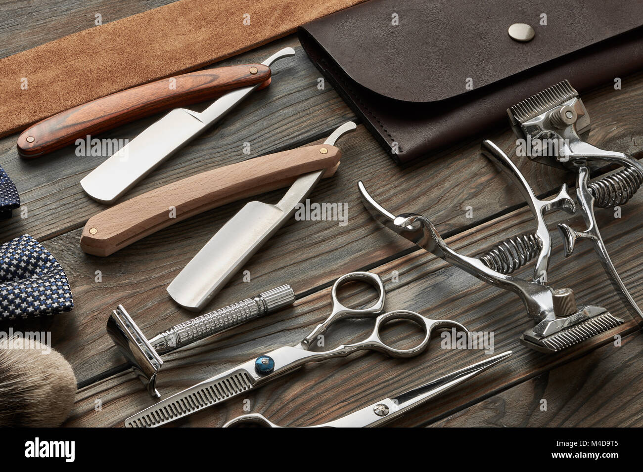 Vintage barber shop tools on wooden background Stock Photo - Alamy