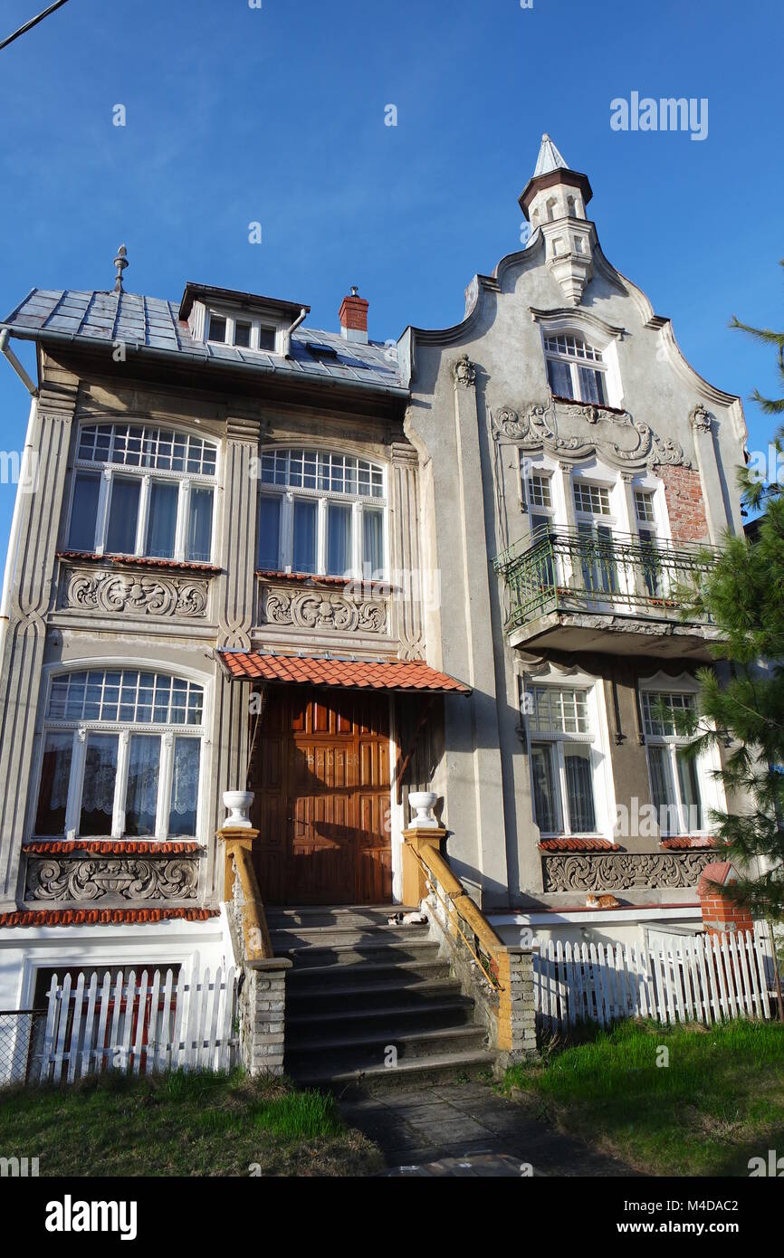 Old villa hi-res stock photography and images - Alamy