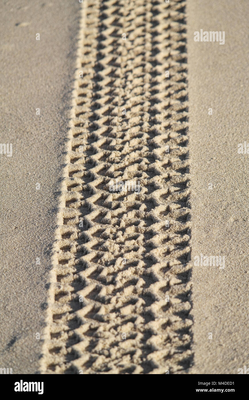 Tire tracks beach hi-res stock photography and images - Alamy