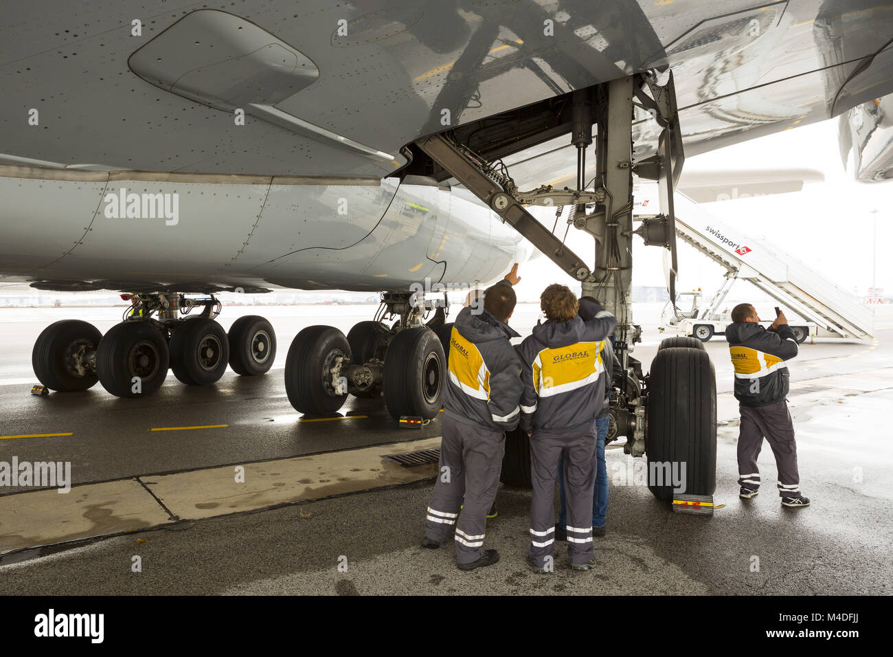 Cockpit tires hi-res stock photography and images - Alamy