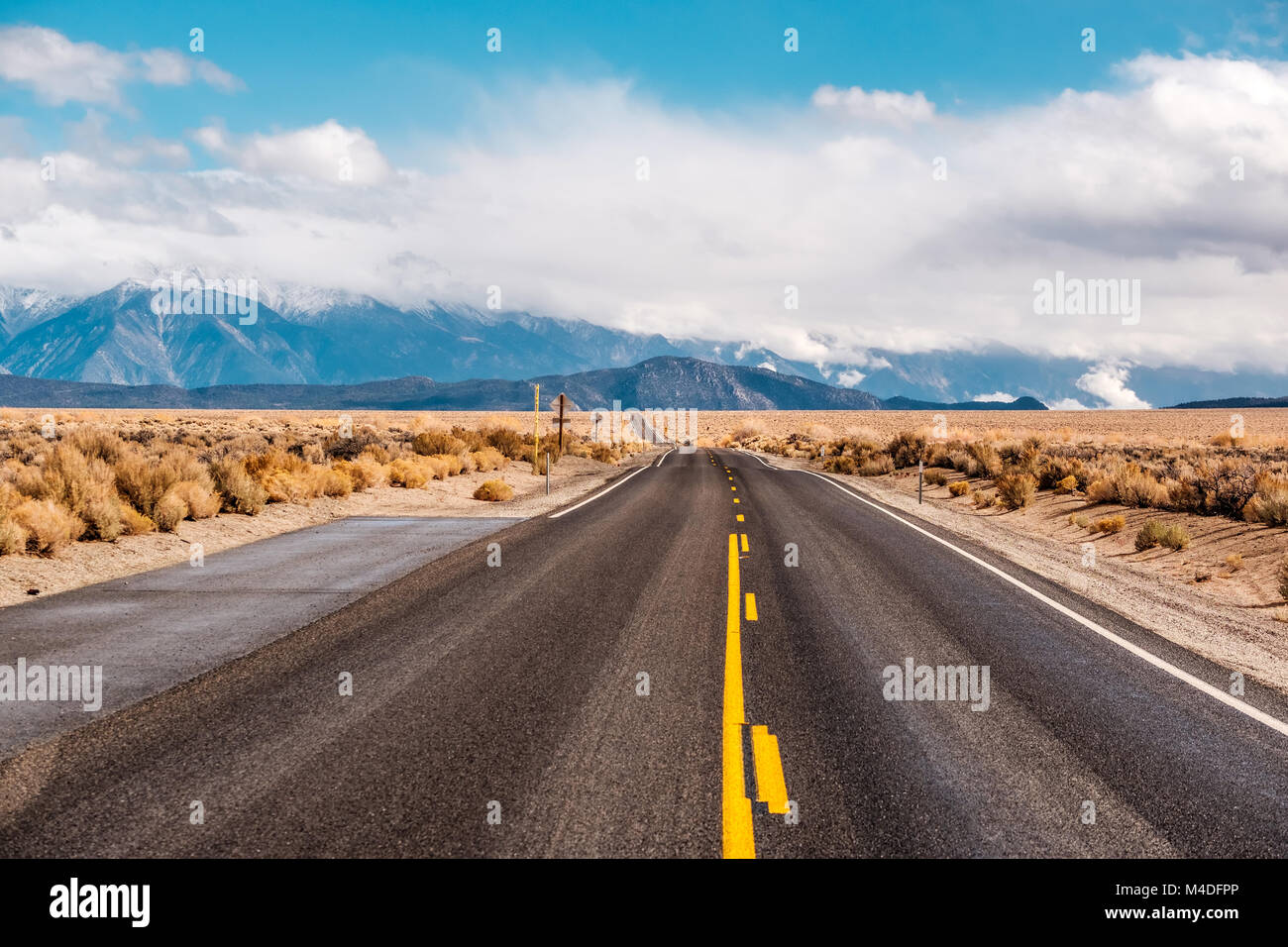 Open highway in California Stock Photo - Alamy
