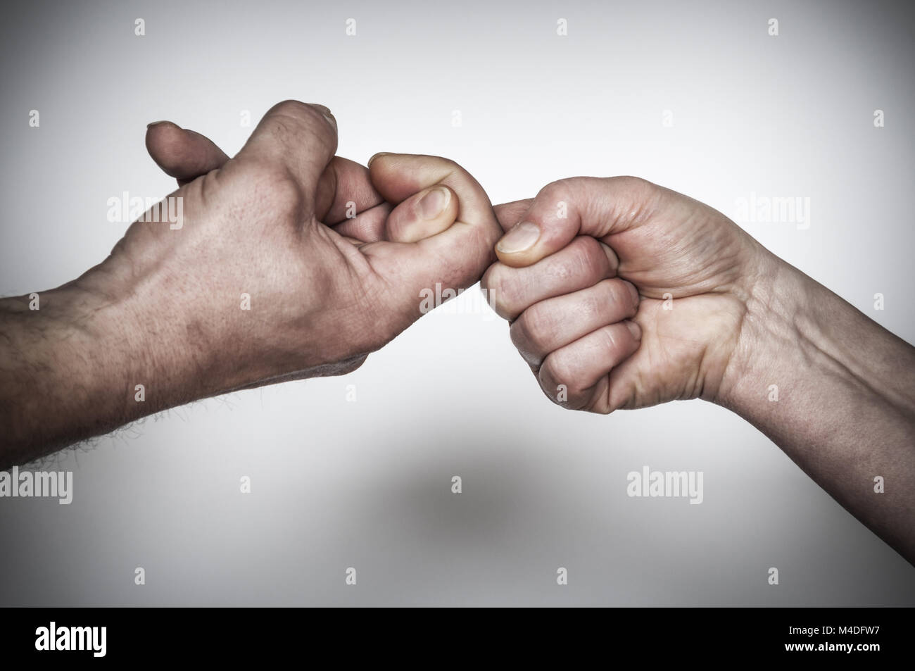 Fingerhakeln hi-res stock photography and images - Alamy