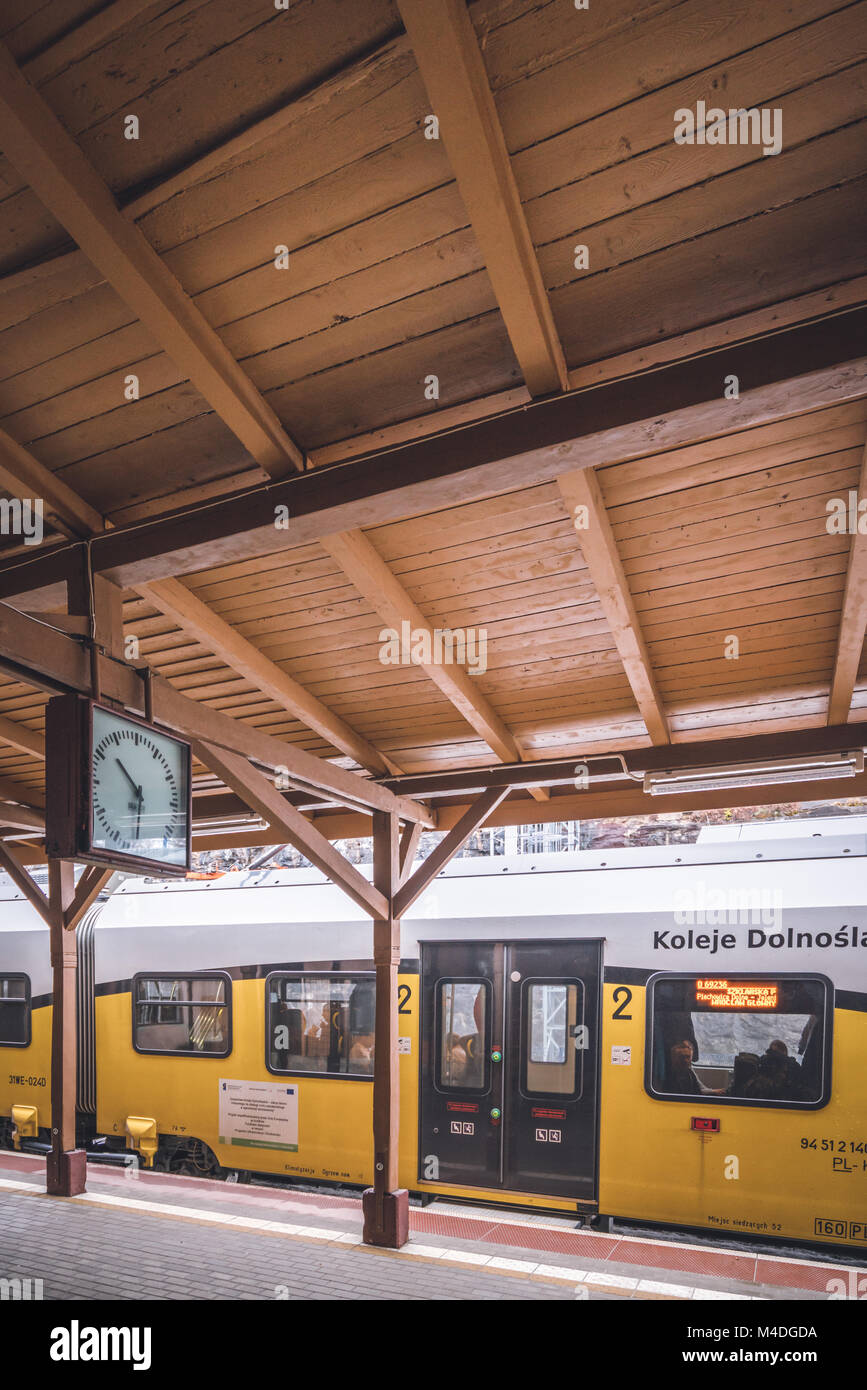 Train on the platform Stock Photo - Alamy