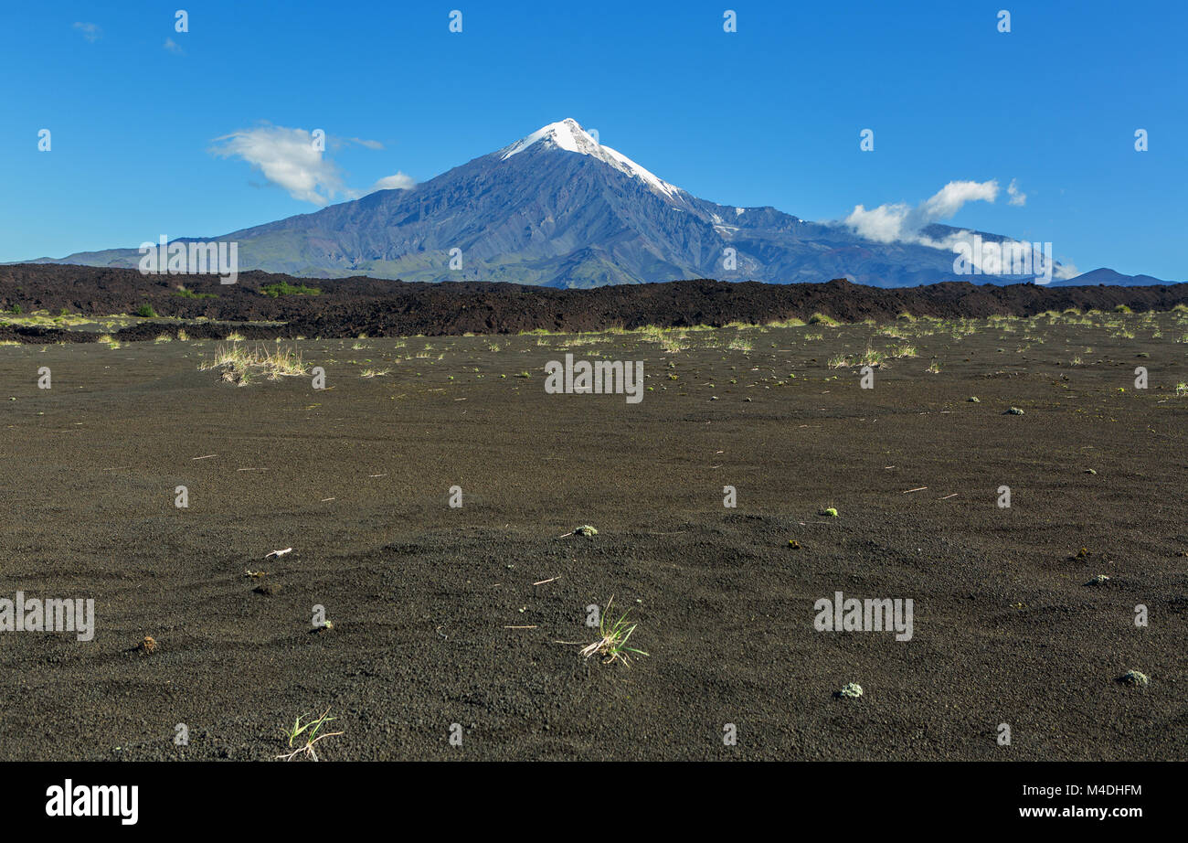 Tolbachik Volcano, Klyuchevskaya Group of Volcanoes Stock Photo - Alamy
