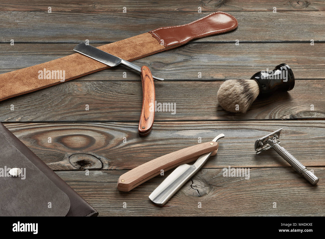 Vintage barber shop tools on wooden background Stock Photo - Alamy