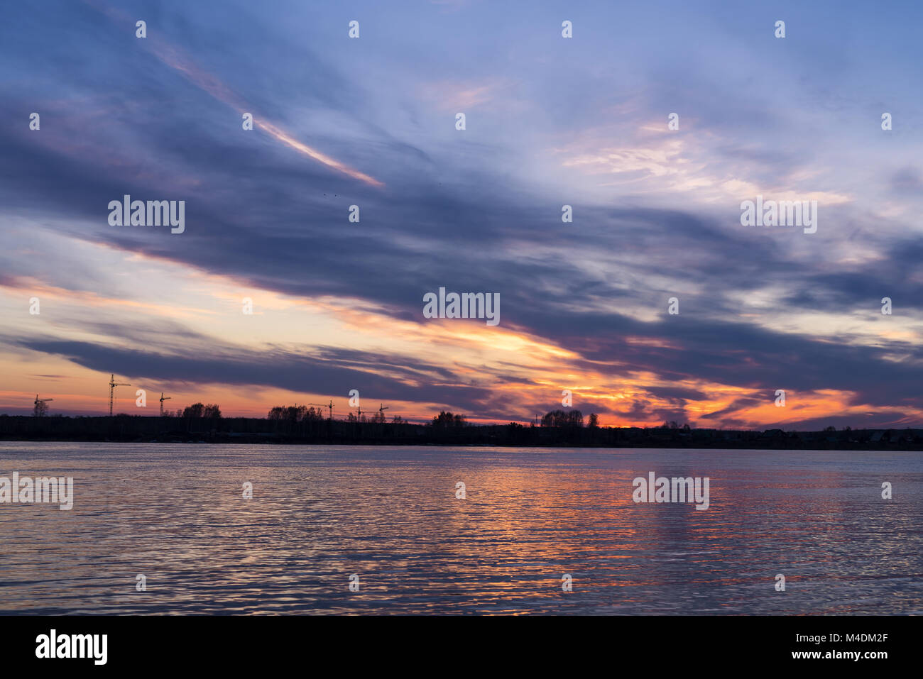 Sky and waters hi-res stock photography and images - Alamy