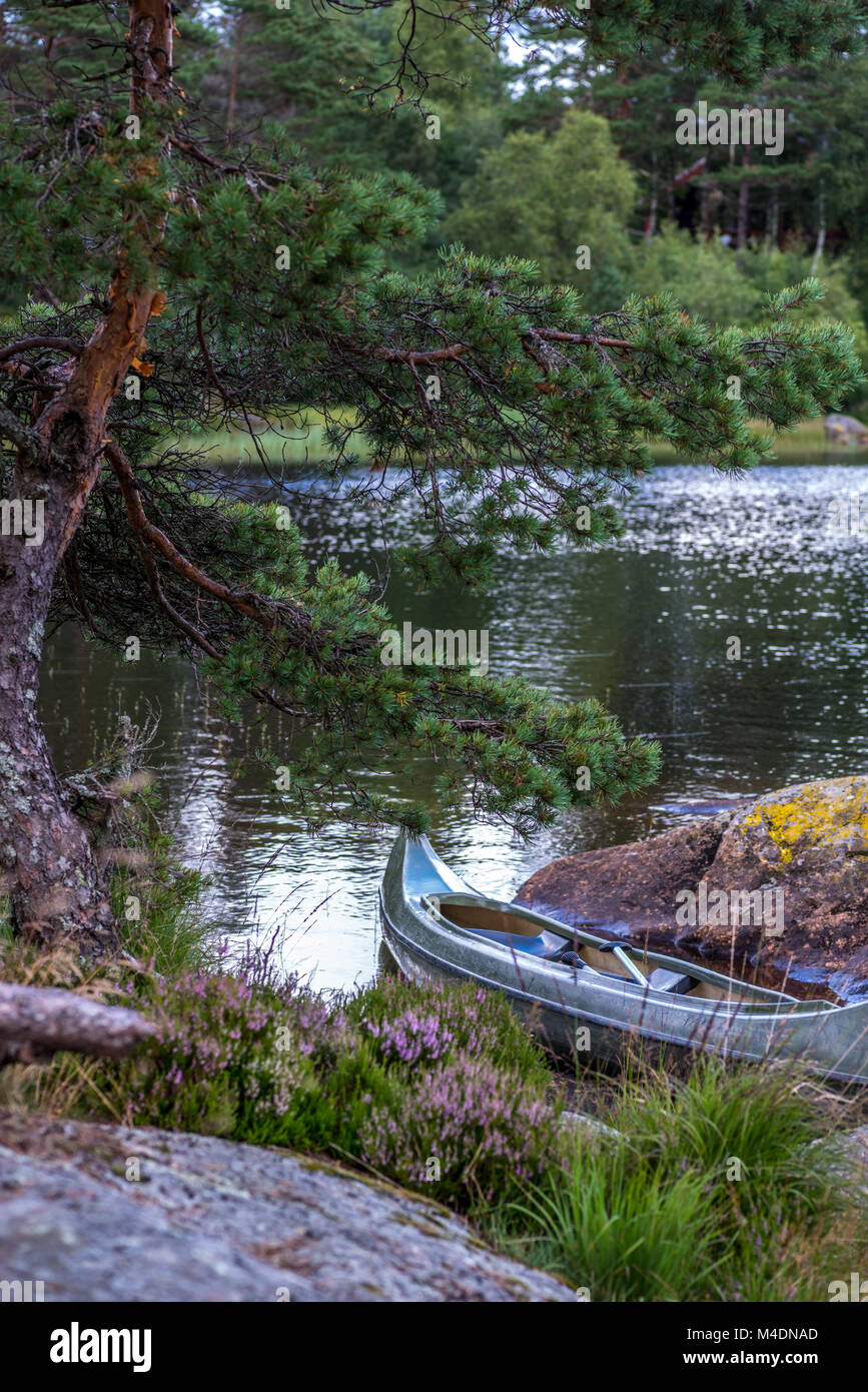 Green boat hi-res stock photography and images - Alamy