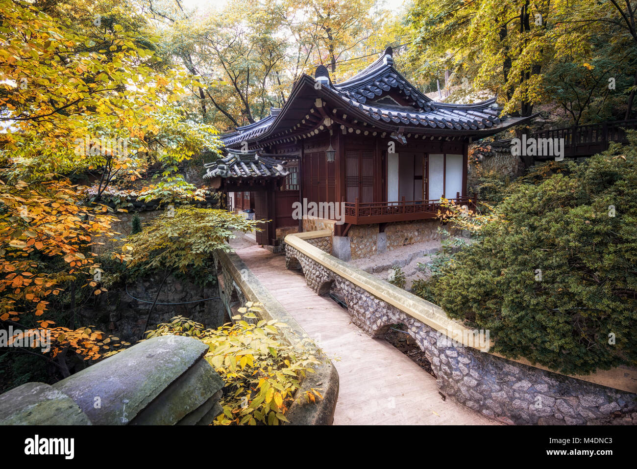 Gilsangsa temple seoul hi-res stock photography and images - Alamy