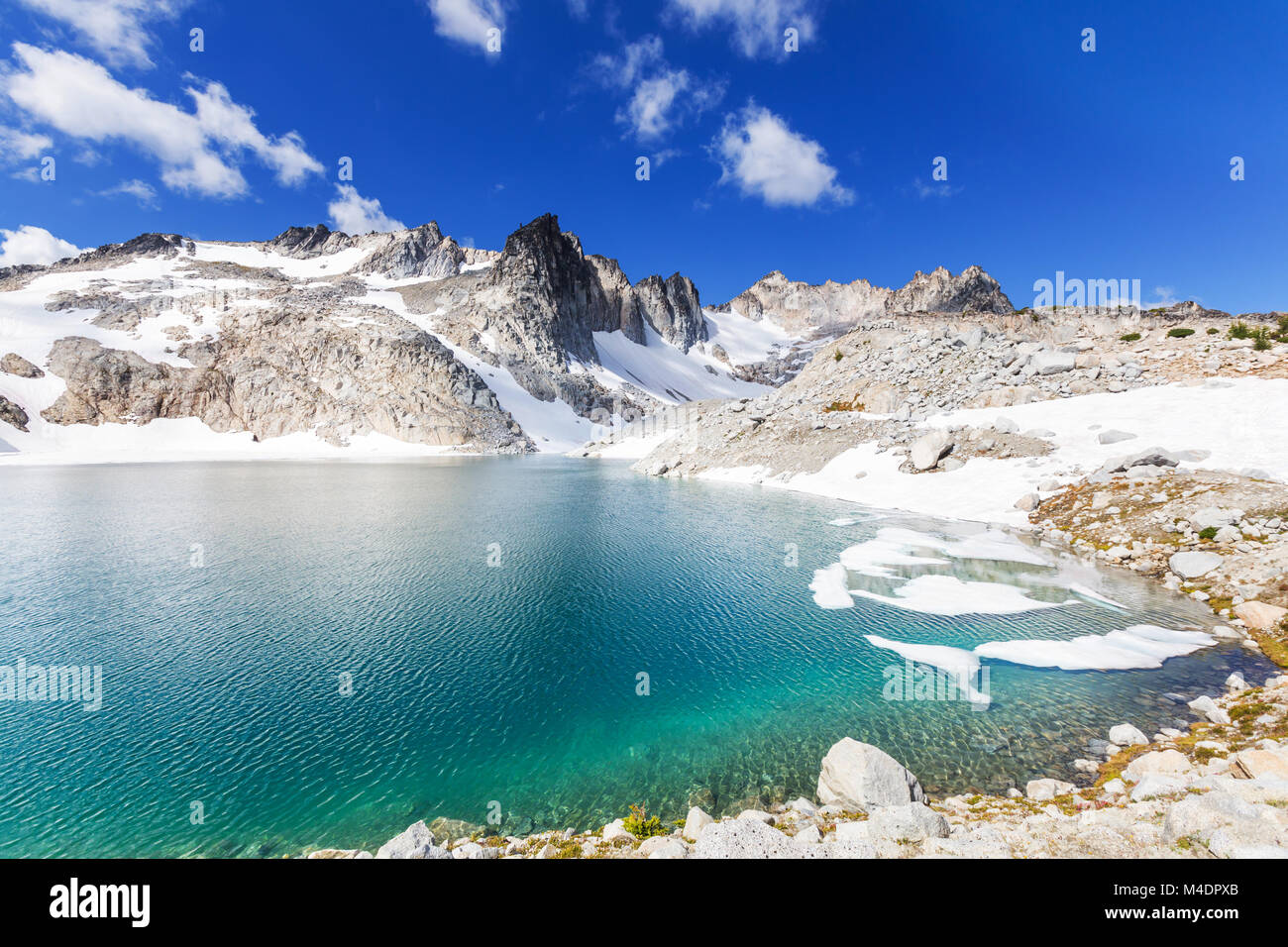 Washington state enchantment lakes hi-res stock photography and images ...
