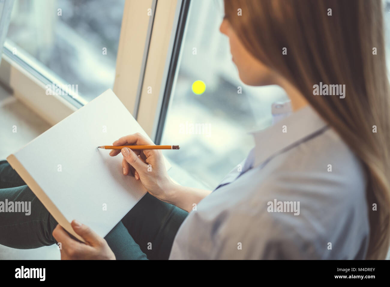 Artwork class hi-res stock photography and images - Alamy