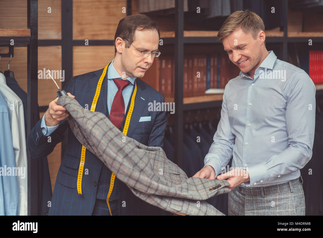 Customer designer shop hi-res stock photography and images - Alamy