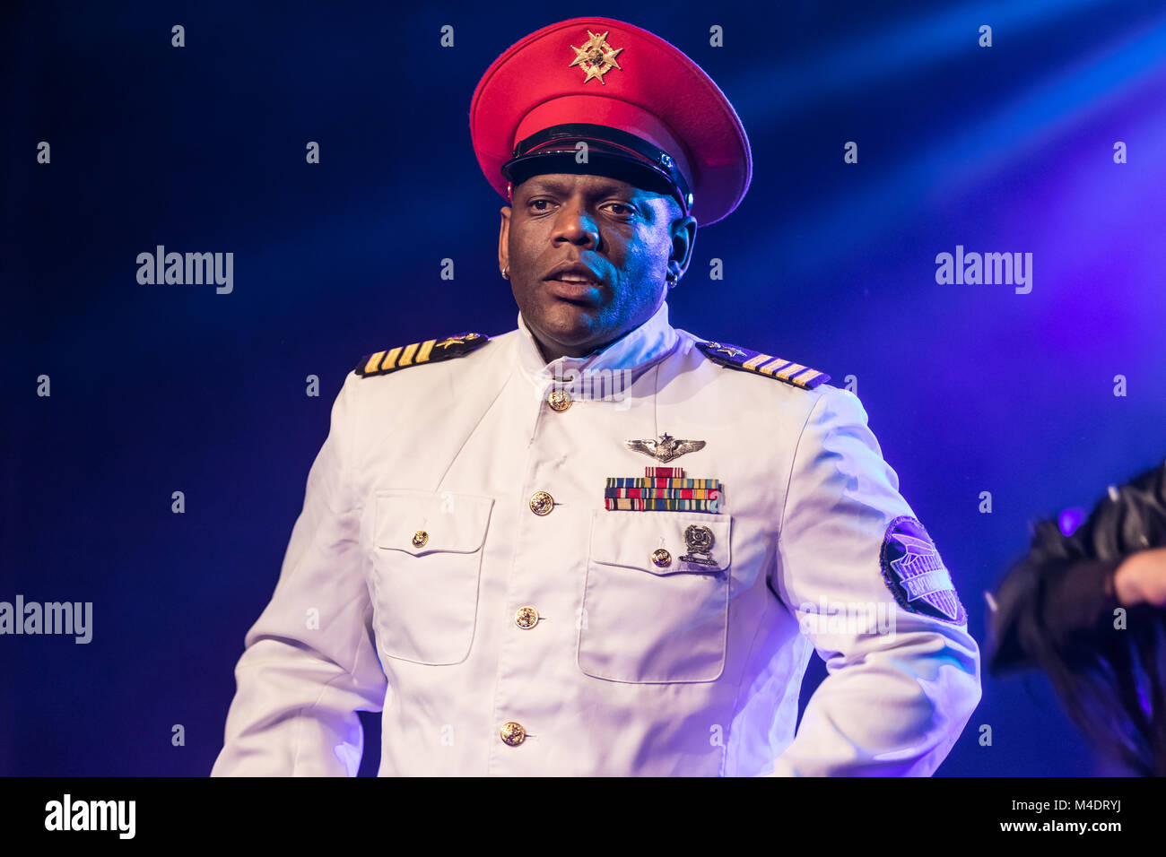 Bravo hits party hi-res stock photography and images - Alamy