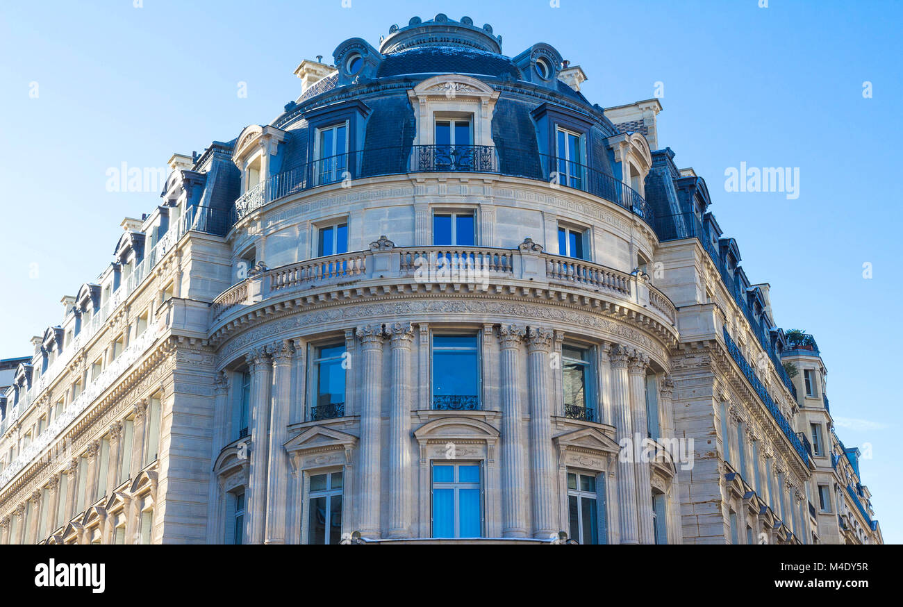 The traditional facade of Parisian building, France Stock Photo - Alamy