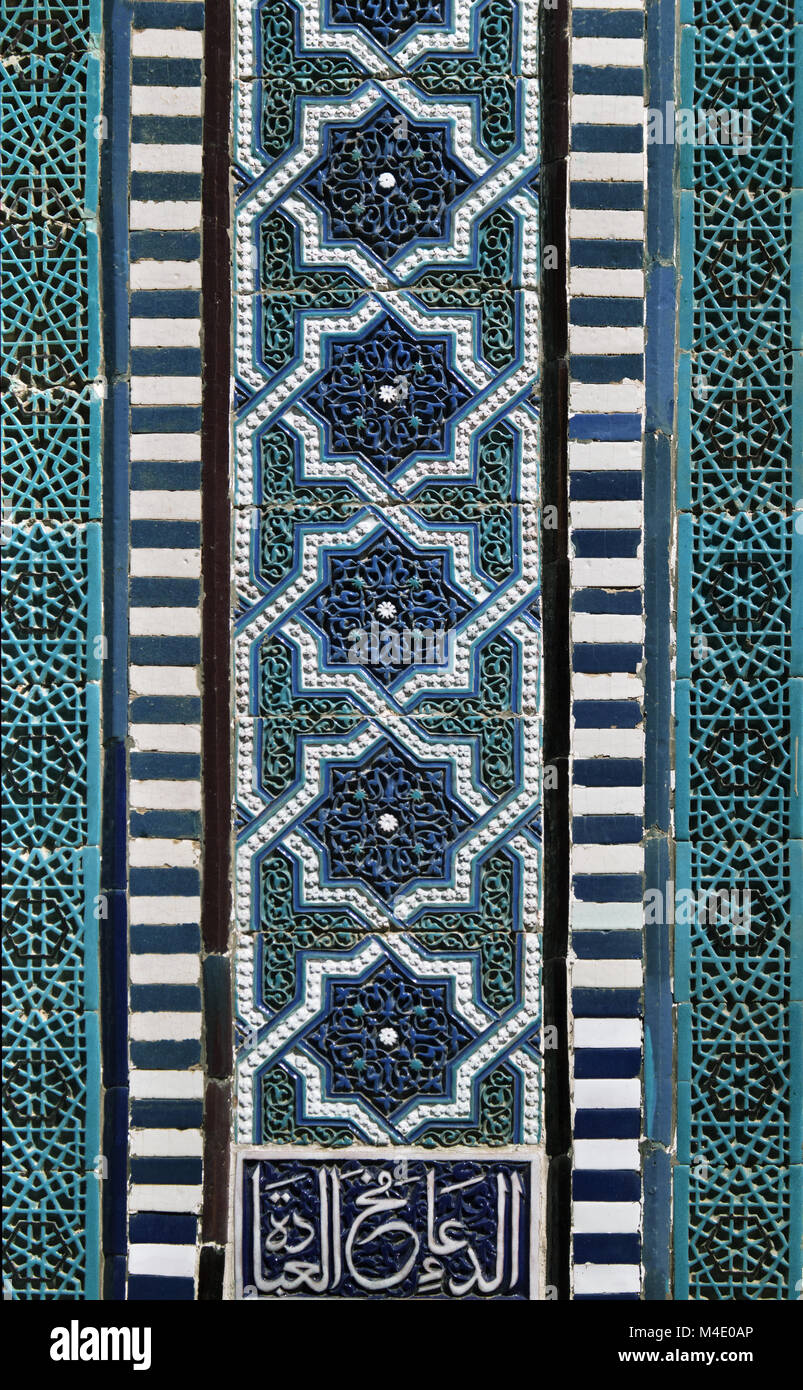 Old Eastern mosaic on the wall, Uzbekistan Stock Photo - Alamy