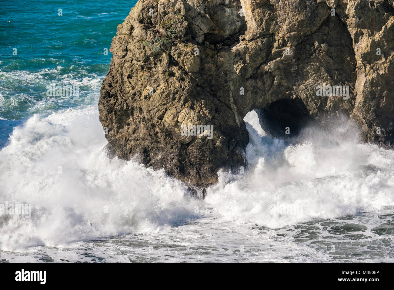 Arch rock oregon hi-res stock photography and images - Alamy