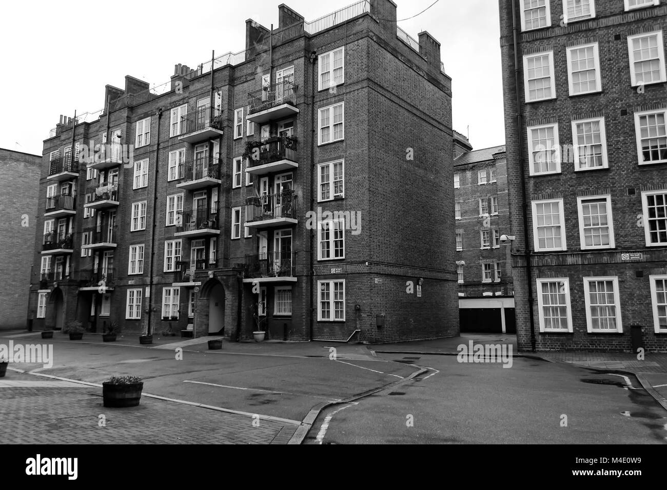 Black & White Photograph of Sumner Buildings, City of London ...