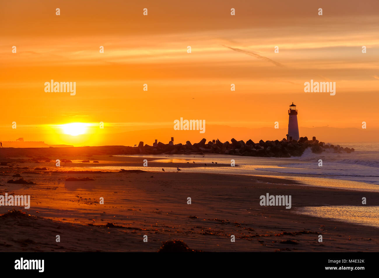 Santa Cruz Breakwater Light (Walton Lighthouse) at sunrise Stock Photo ...