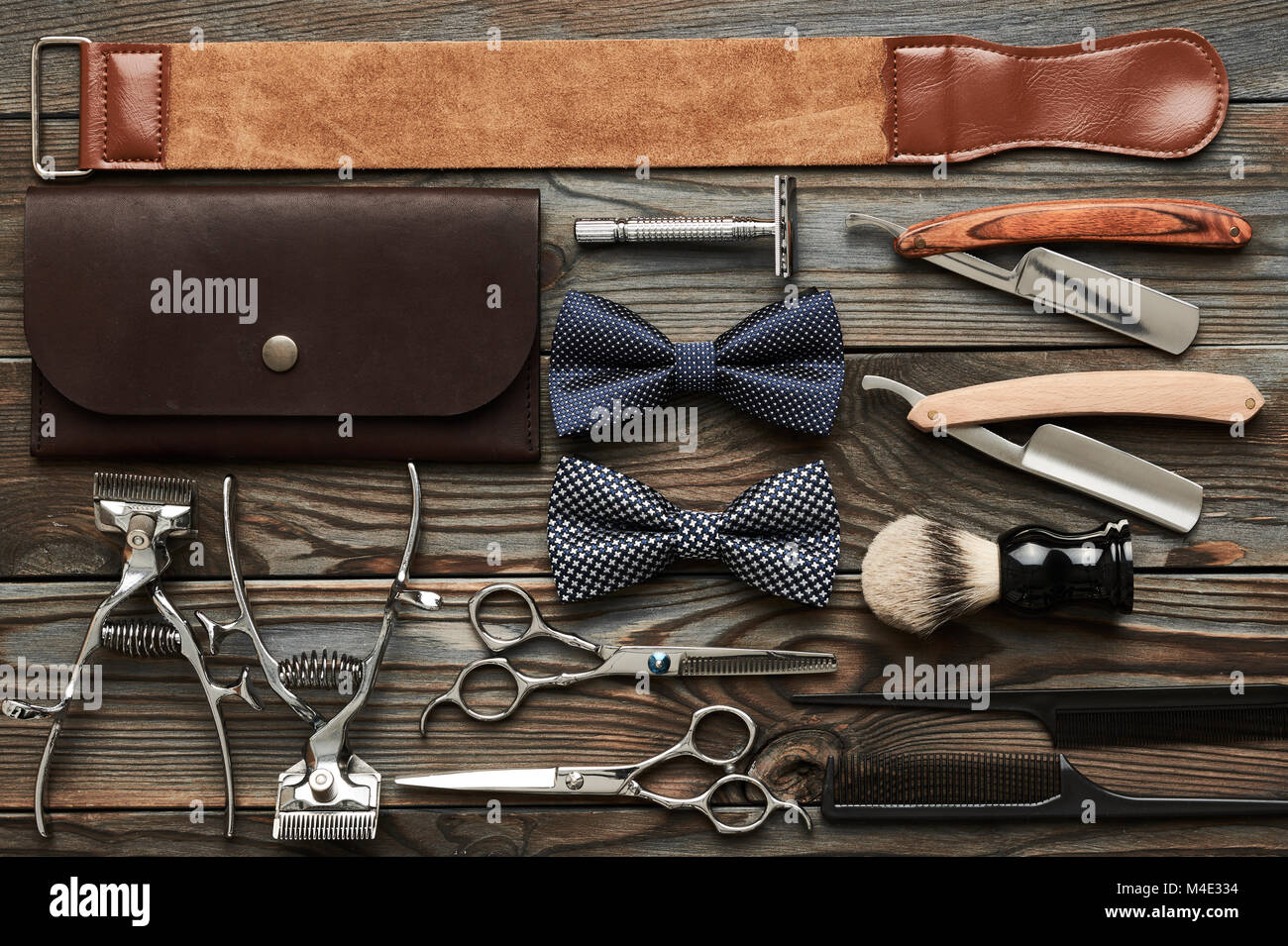 Vintage barber shop tools on wooden background Stock Photo - Alamy