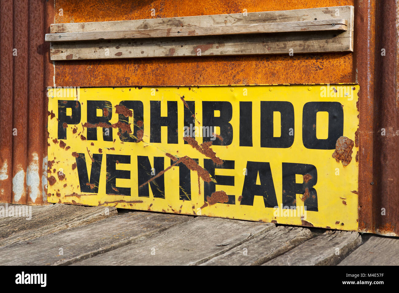 Prohibido prohibited hi-res stock photography and images - Alamy
