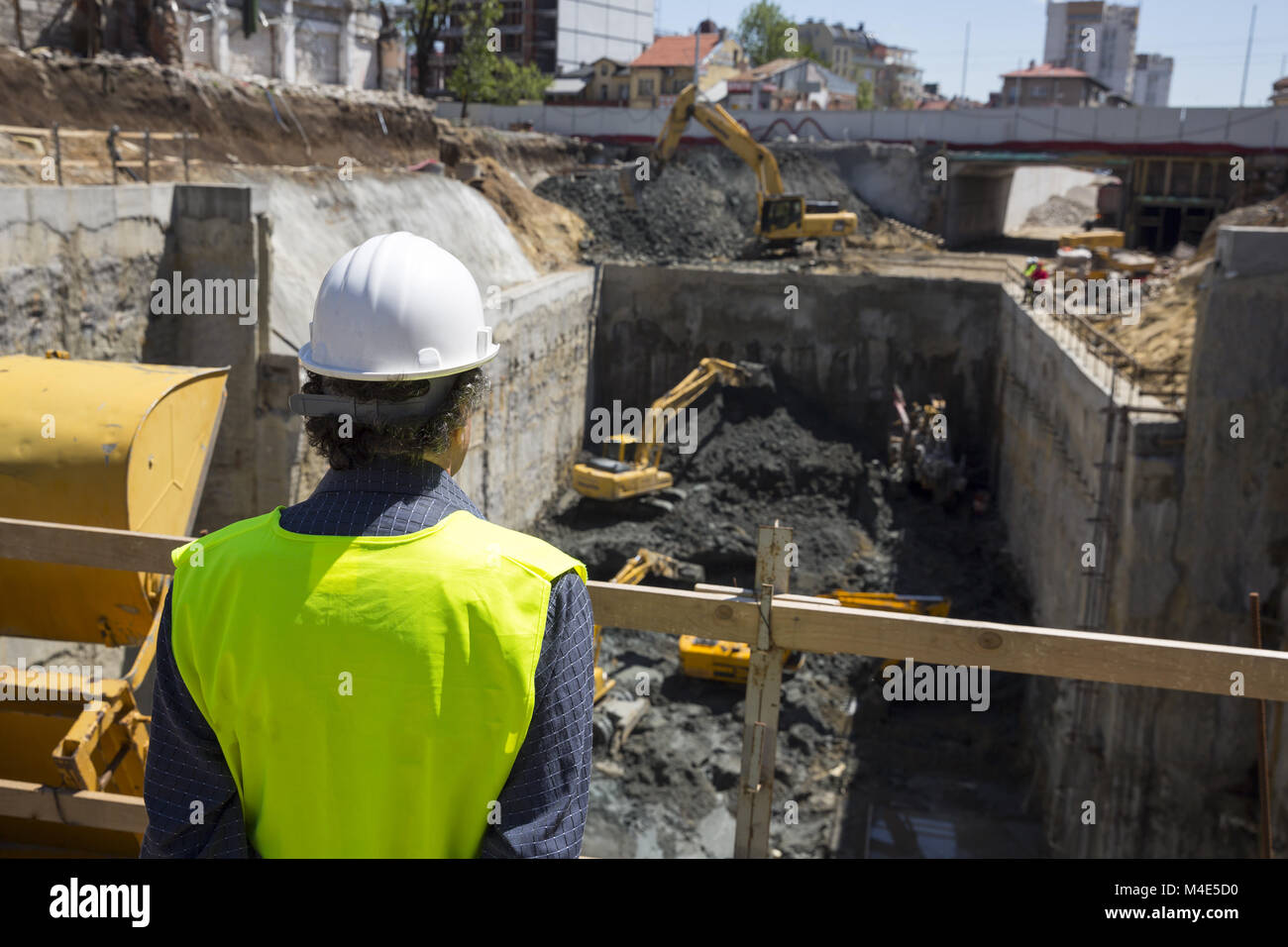 Dig engineer hi-res stock photography and images - Alamy