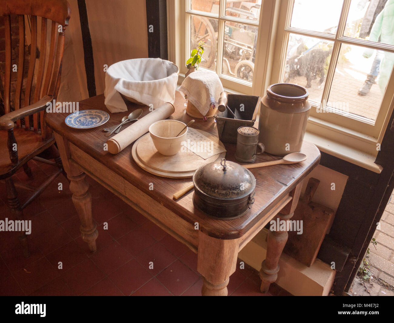 neat arrange cottage table inside kitchen Stock Photo - Alamy
