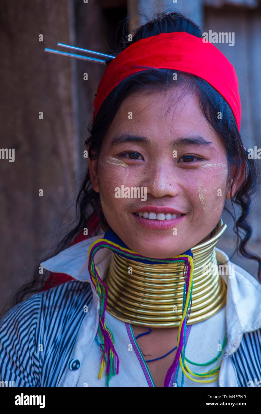 Portrait of Kayan tribe woman in Kayan state Myanmar Stock Photo - Alamy