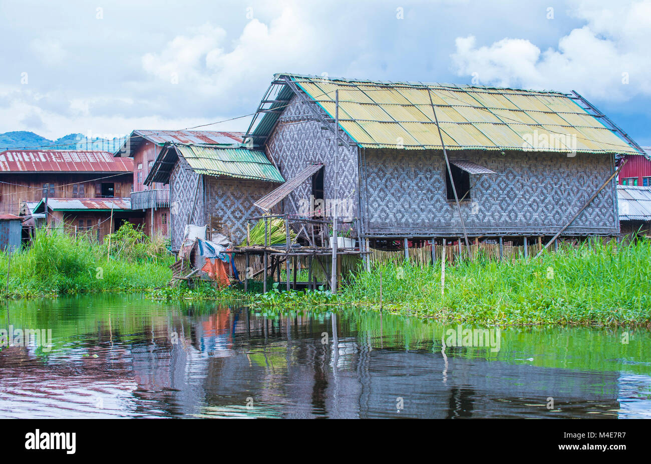 Stilt bamboo house hi-res stock photography and images - Alamy