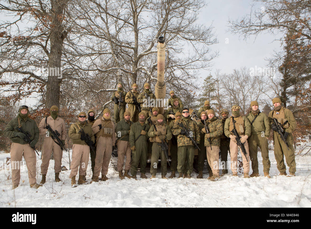 Reserve Marines with Company F, 4th Tank Battalion, 4th Marine Division ...