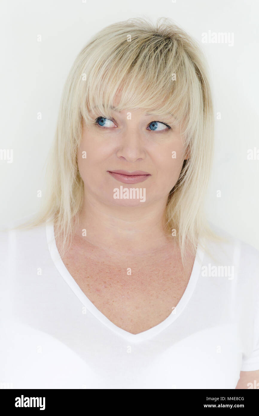 Straight face looking left hi-res stock photography and images - Alamy