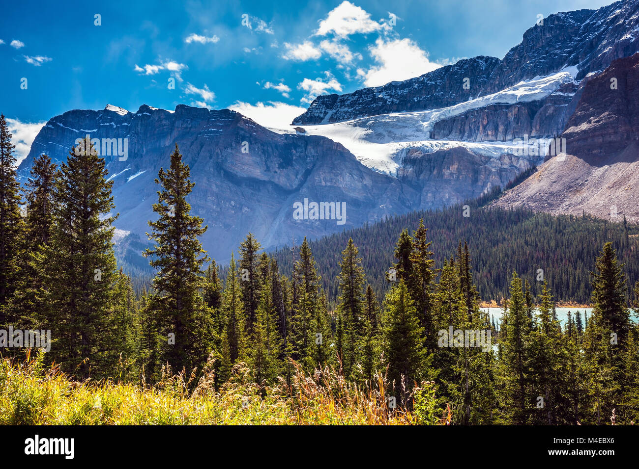Crowfoot mountains hi-res stock photography and images - Alamy