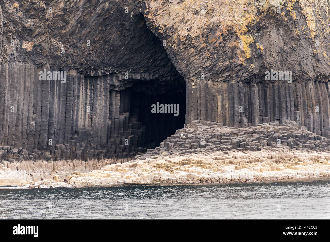 Staffa - Fingals Cave Stock Photo - Alamy