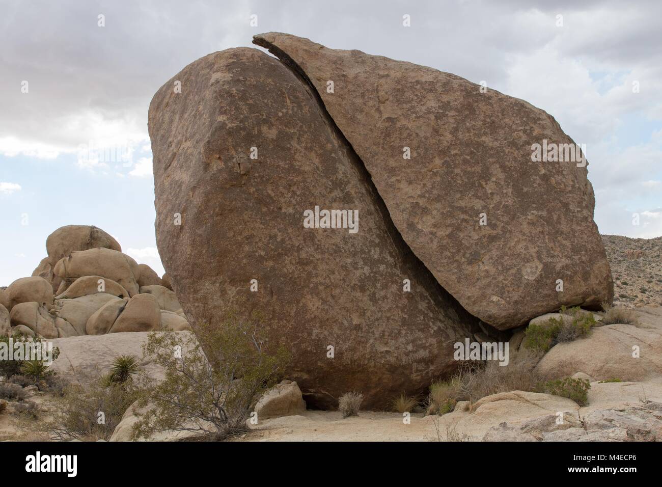 Split Rock 4 Stock Photo - Alamy