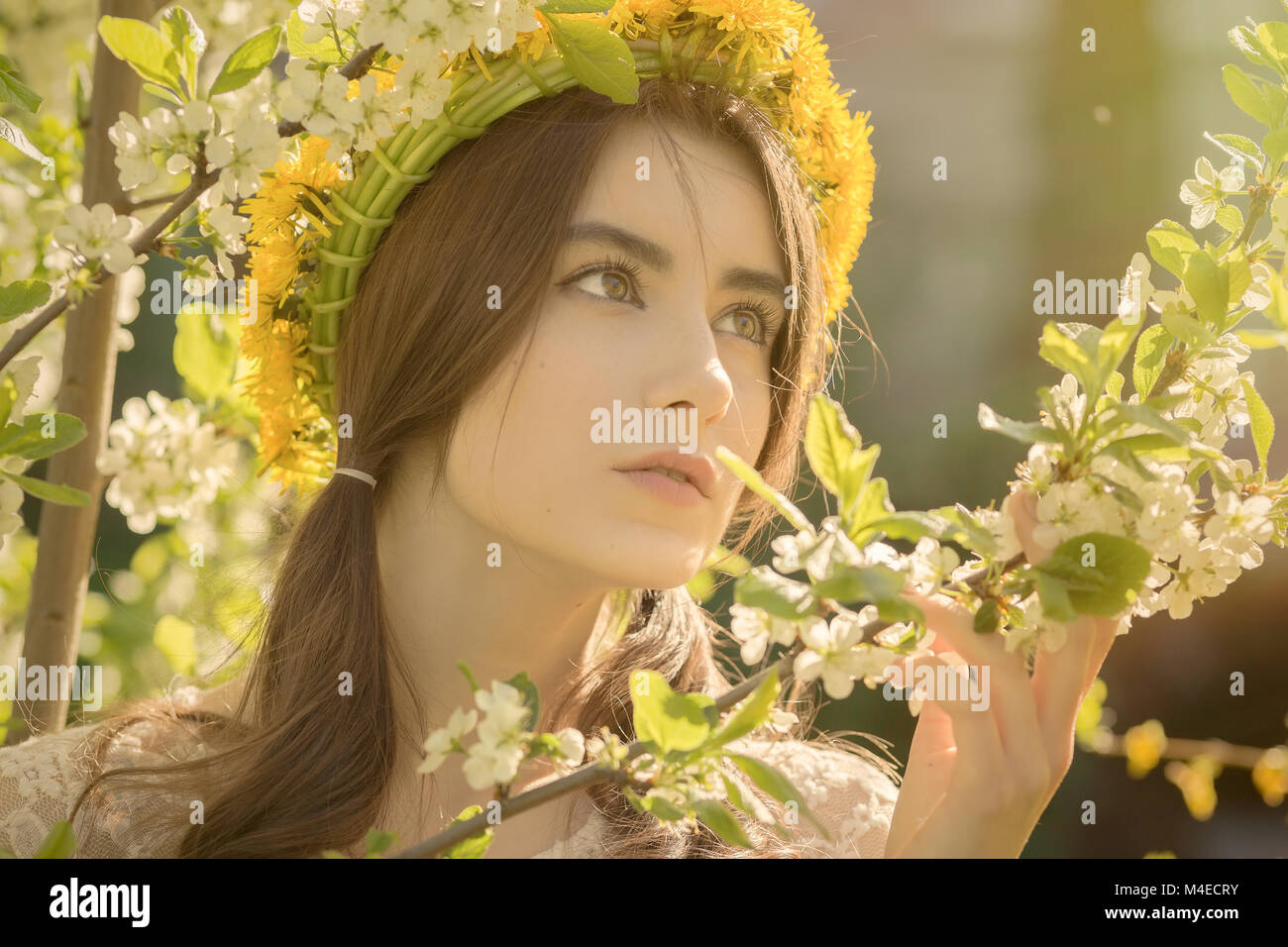 Girl in flower crown hi-res stock photography and images - Alamy